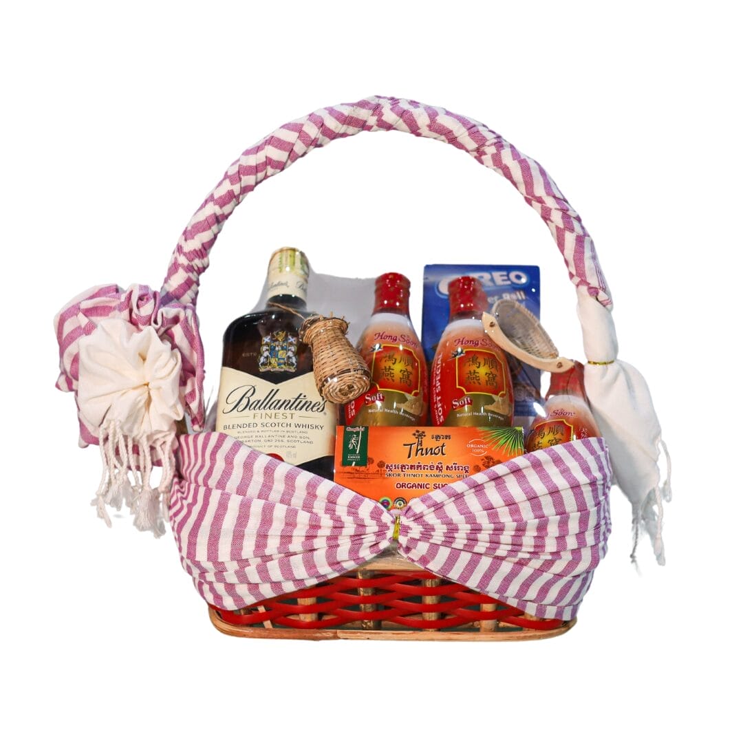 KNY HP Small Ballantine's Finest 700ml + Hong Soon $35 | S Liquor